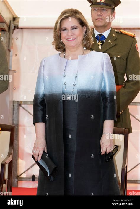 Luxembourg 23 06 2016 Grand Duchess Maria Teresa At The Parade Members