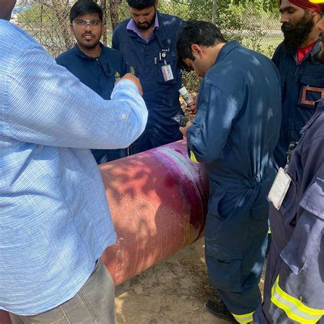 Dye Penetrant Testing Service In Noida Liquid Dye Penetrant Testing Services In India