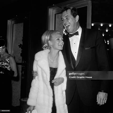 American Actress Yvette Mimieux Wearing A White Fur Coat And News Photo Getty Images