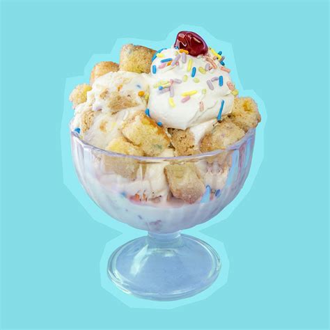 Mays Special Sundae — Molly Moons Ice Cream