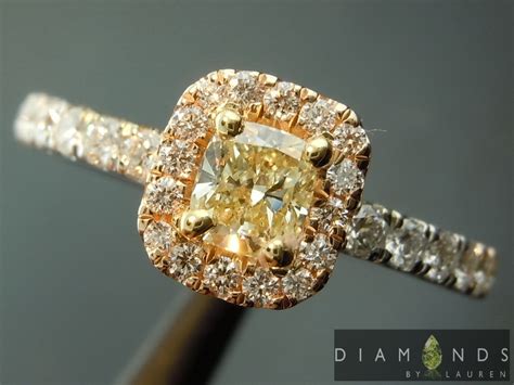 032ct U V Si2 Cushion Diamond Ring