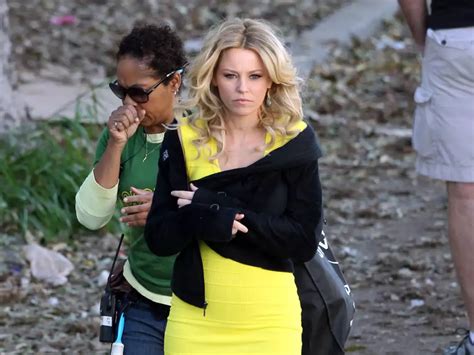 Elizabeth Banks Walk Of Shame Set Candids In Los Angeles Wallpaper