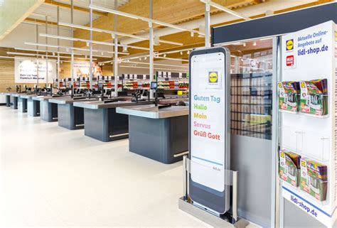Saving Energy With Intelligent Glass Facades At Lidl Ixtenso Retail