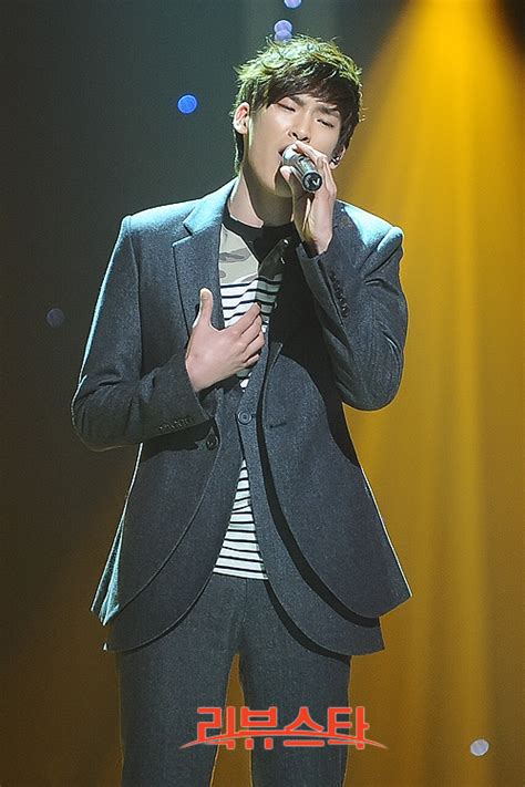 포토 김진엽 혼신의 열창