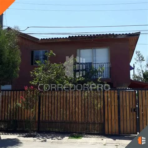 Casa De 2 Pisos Con 4d 2b Estc Cerca A Calle Principal