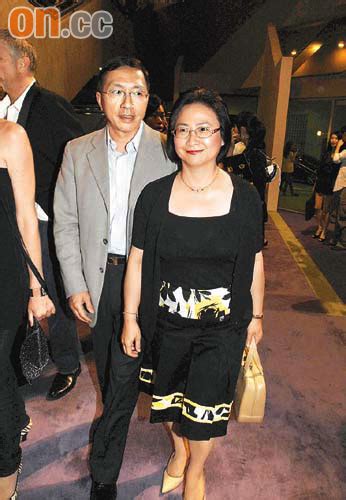 政情：ann蔣睇「貓」賀牛一 東方日報