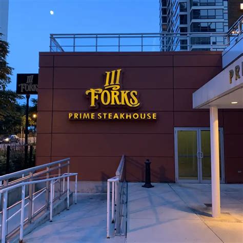 Iii Forks Chicago Restaurant Chicago Il Opentable