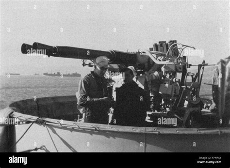 Bofors Twin Fotos Und Bildmaterial In Hoher Auflösung Alamy