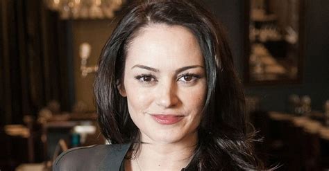 Lucie Laurier Comédienne