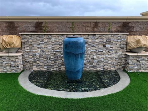 Dpg Outdoor Living Bubbling Urn Water Feature Synthetic Grass