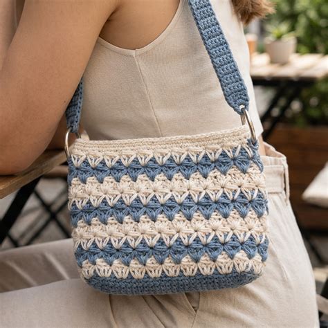5 Chic Crochet Mini Crossbody Bag Patterns For Summer Outfits Artify