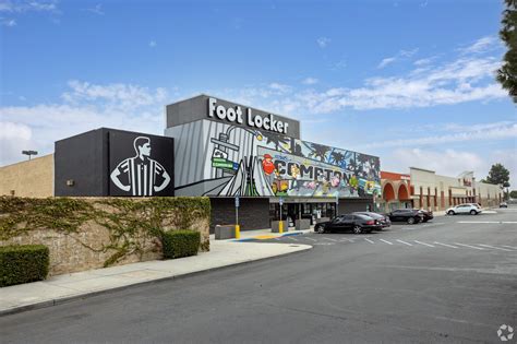 200 223 E Compton Blvd Compton Ca 90220 Renaissance Plaza Loopnet