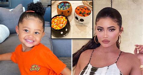 Kylie Jenners Halloween Decorations See Her Festive Home