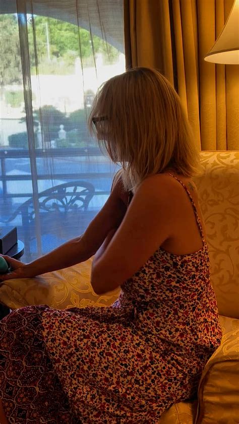 Emily Regent Emilyregent 100k • Instagram Photos And Videos