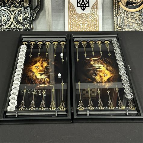 Luxury Glass Backgammon Set Game Board Lion Desigh Backgammon Board Epoxy Resin Chips