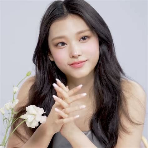 Pin By Iikumi On にゅじ In 2025 Makeup Art My Girl Kpop