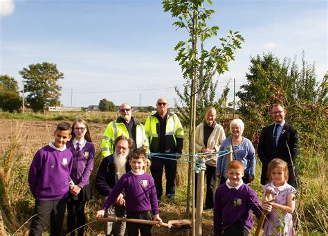 Seagreen And Local Community Council Plant Tealing Primary Schools