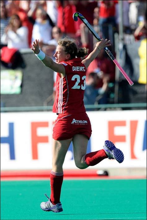 Vreemd Hockeyster Sofie Gierts Mag Van Bond Niet Mee Naar Londen Ek