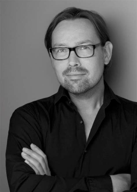 Robby Vasil Periconde