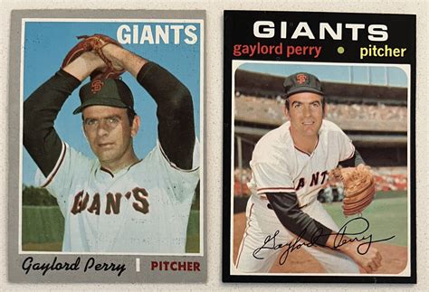 ⚾️hof Gaylord Perry 2 Card Vintage Lot With 1970 Topps 560 1971