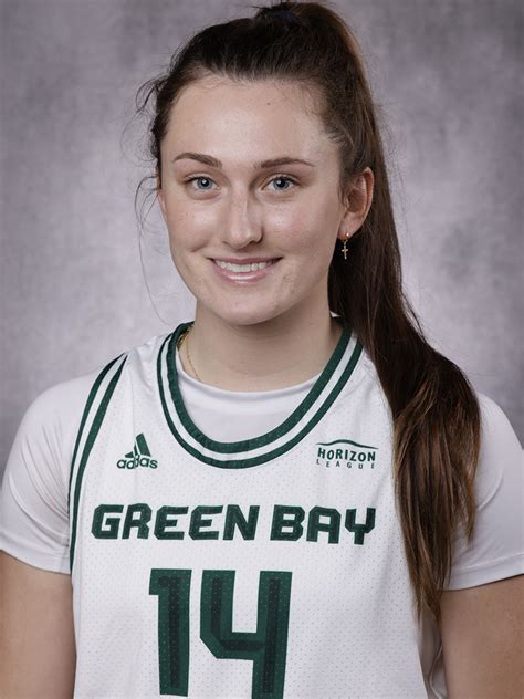 Meghan Pingel Womens Basketball Coach University Of Wisconsin Green Bay Athletics