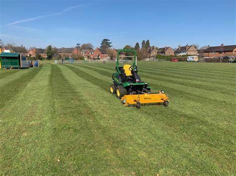 Commercial Grass Cutting Land Right Services Ltd