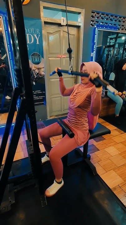 Lat Pull Down Youtube