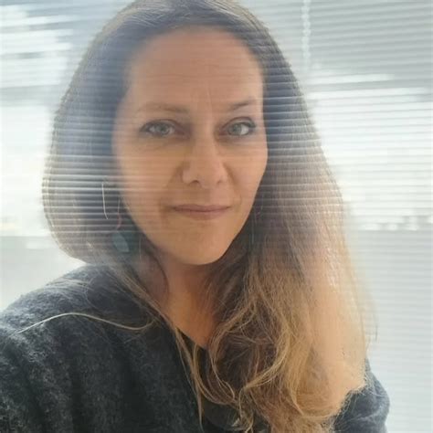 Sandra Maria Abreu Sandraredshoes • Threads Say More