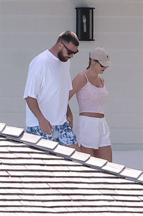 Taylor Swift And Travis Kelce On Vacation In Bahamas 03 20 2024