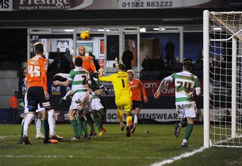 Scott Cuthbert Hatters Heritage A History Of Luton Town Fc