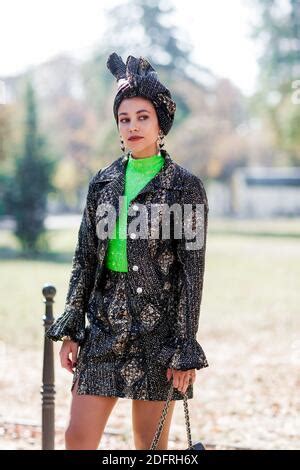 Street Style Oriana Findlay Arriving At Manish Arora Spring Summer