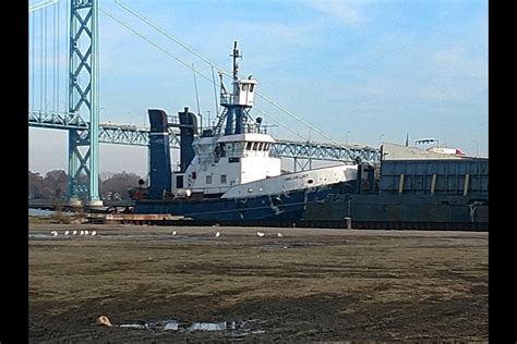 Sault Barge Stuck In Detroit After Crashing Into Pier Sault Ste