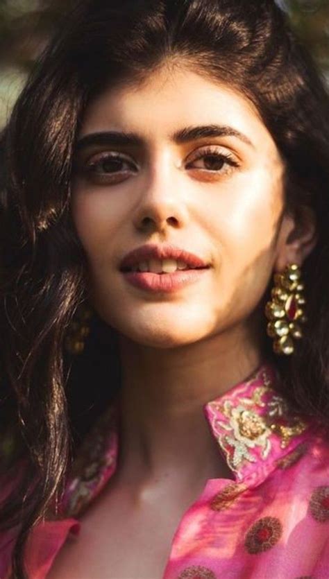 40 Sanjana Sanghi और लोग सुझाव ग्रामीण क्षेत्र बॉलीवुड नारी और भी