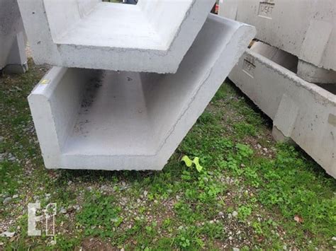 New 8 Concrete J Bunk With Legs Auction Results In Pikeville