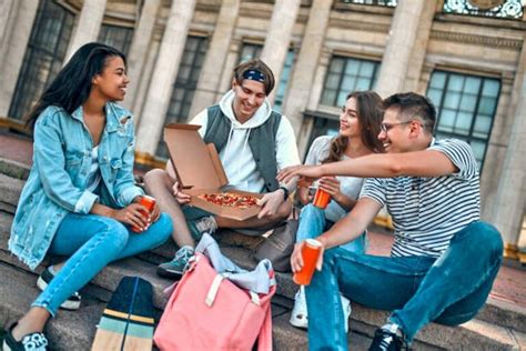 10 Tips How To Write And Structure A Persuasive Speech That Will