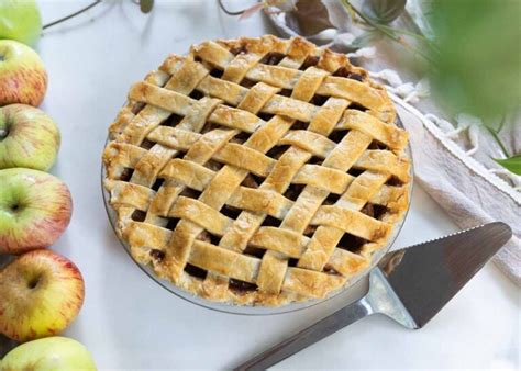 Low Sugar Apple Pie Recipe Gravenstein Apple Pie Make It Yourself Mama