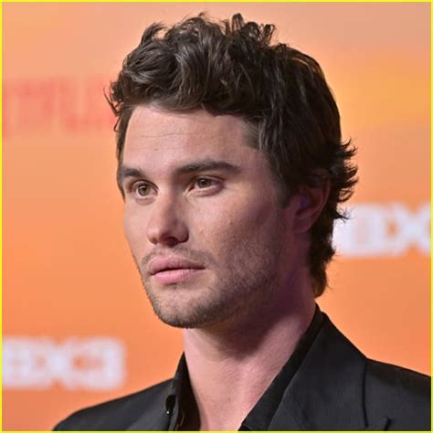 Chase Stokes Reveals The ‘secret To ‘outer Banks Character John Bs