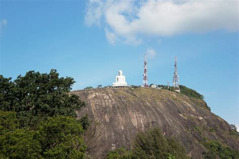 දැඩි උෂ්ණත්වය ලංකාවට බලපායි ඇතුගල පුපුරයි Web Gossip