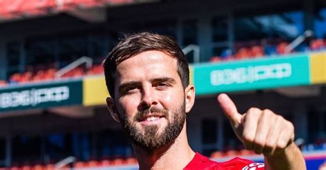 Miralem Pjanic A Semnat Cu O Echipă Interzisă în Cupele Europene
