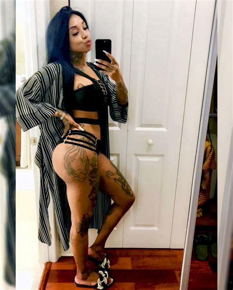 Flyyytattedsky ShesFreaky