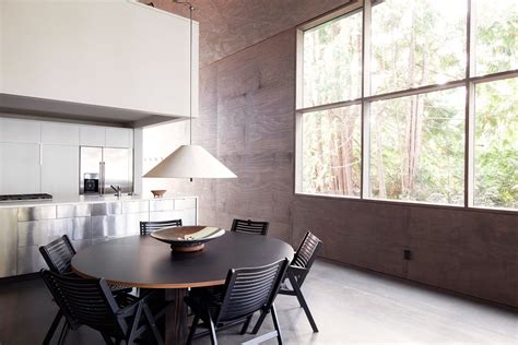 Seattle Waterfront Home Enjoys Carefully Chosen Views Through Lush