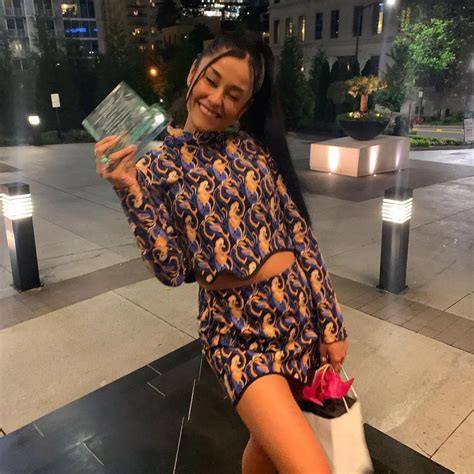 Yvette Monreal Scrolller