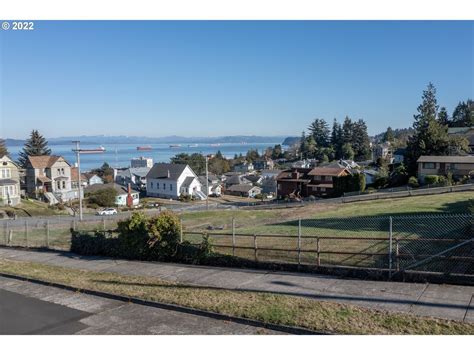 8 Irving Ave Astoria Or 97103 Mls 22197917 Trulia