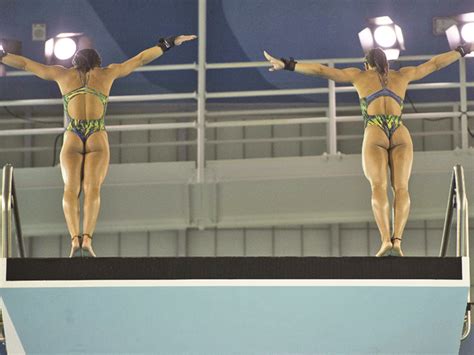 Scandal La Rio Si A Dat Afara Colega De Camera Pentru A Face Sex Cu Un Baiat De La Canoe