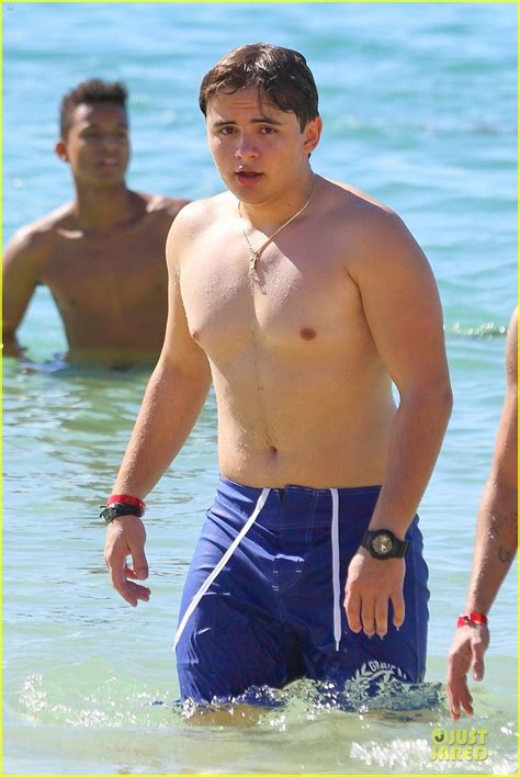 Prince Jackson Shirtless Holiday Vacation In Hawaii Photo 3017488