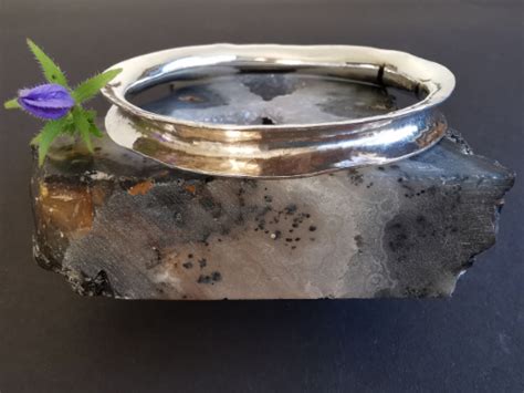 Curved Bangle Gecko Crafts Cornwall