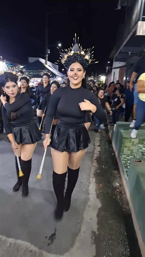 Valentina Córdova🥰cachiporrista De Fenix Music Band🧡🖤 Tik Tok Cach