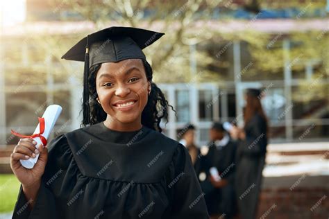 Premium Photo Graduation Portrait Or Black Woman With Degree At