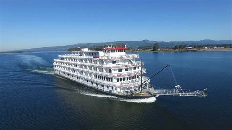 American Pride Paddle Boat On The Columbia River Youtube