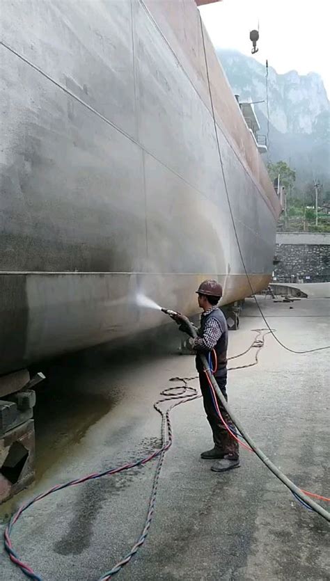 武船环保无尘喷砂除锈作业原生态现场科技机械好看视频